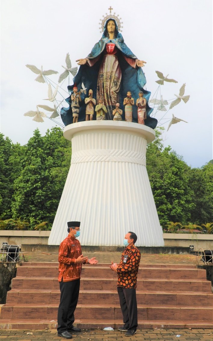 Maria Bunda Segala Suku: Ikonografi Maria Indonesia - Pen@ Katolik