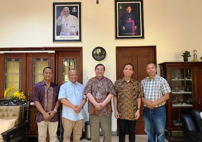 Kisah Iman dan Karya Romo Paulus Henricus Janssen CM - Pen@ Katolik