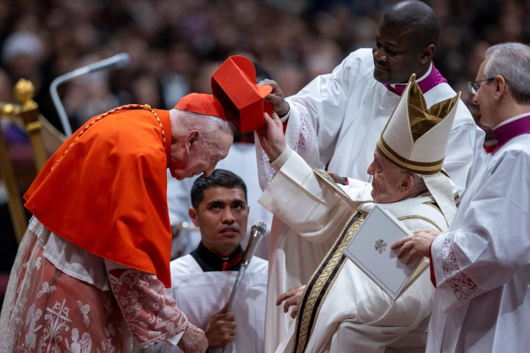 Seabad Usia Kardinal Acerbi: Kardinal Tertua yang Setia Melayani ...